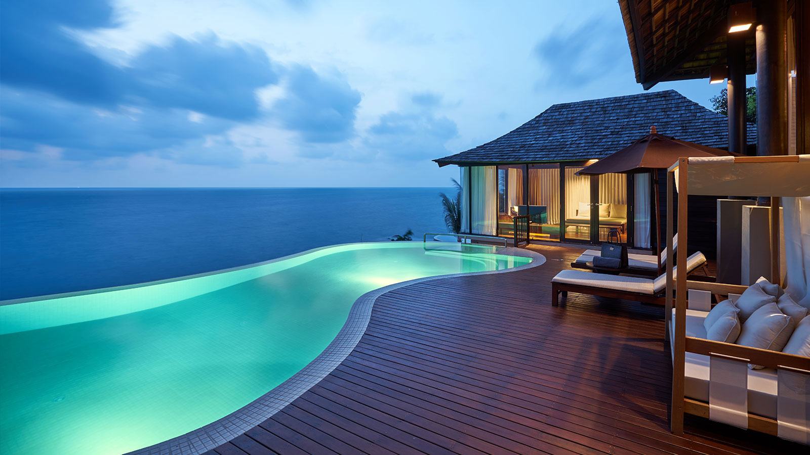 Comepletely Unique l Luxury Beachfront Resort Koh Samui